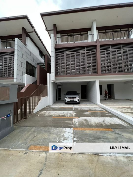 BRAND NEW 3 Storey Superlink The Mulia Residence Cyberjaya for Rental ...