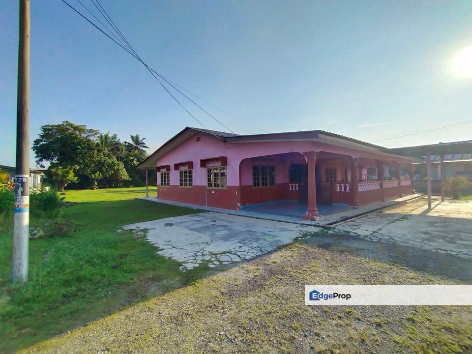 [TANAH SELUAS SETENGAH EKAR] Single Storey Bungalow,Batu 6 Kg Bukit ...