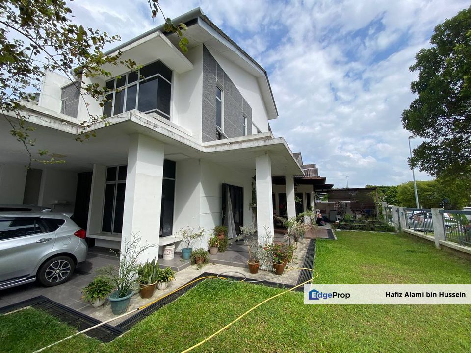 CORNER LOT Double Storey, Rini Hills 2, Mutiara Rini, Gated Guarded for ...