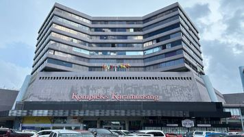 TOP LEVEL OFFICE LOT @ KARAMUNSING COMPLEX KOTA KINABALU for Sale @RM4 ...