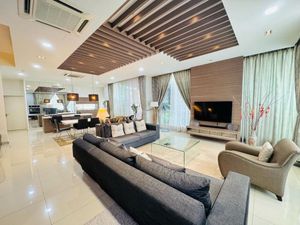 3 Storey Semi D Renovated Jacaranda Garden Residence Cyberjaya for Sale ...