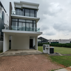 Lake Edge Puchong – 2.5-Storey Semi-D Corner Lot for Sale for Sale @RM3 ...