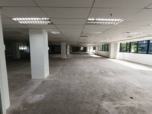 Mid-size office in Plaza Zurich, a short walk to Semantan MRT station ...