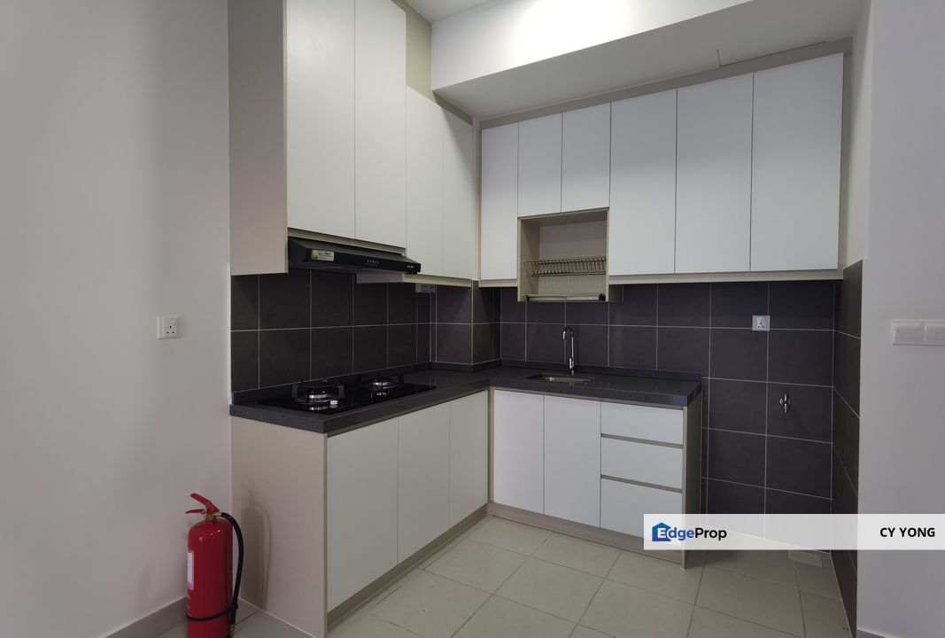 Netizen Studio Unit Partly Furnished 5mins Walking to MRT Bandar Tun ...