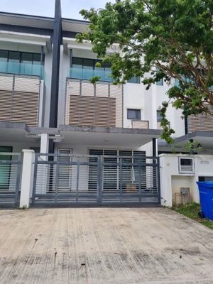 Two And Half Storey Bandar Nusa Rhu Shah Alam for Sale @RM745,000 By DZ ...
