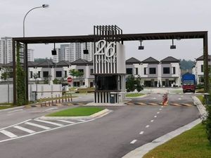 Bukit Indah Avenue 26 Double Storey Terrace 20x70 Original Unit G&G for ...