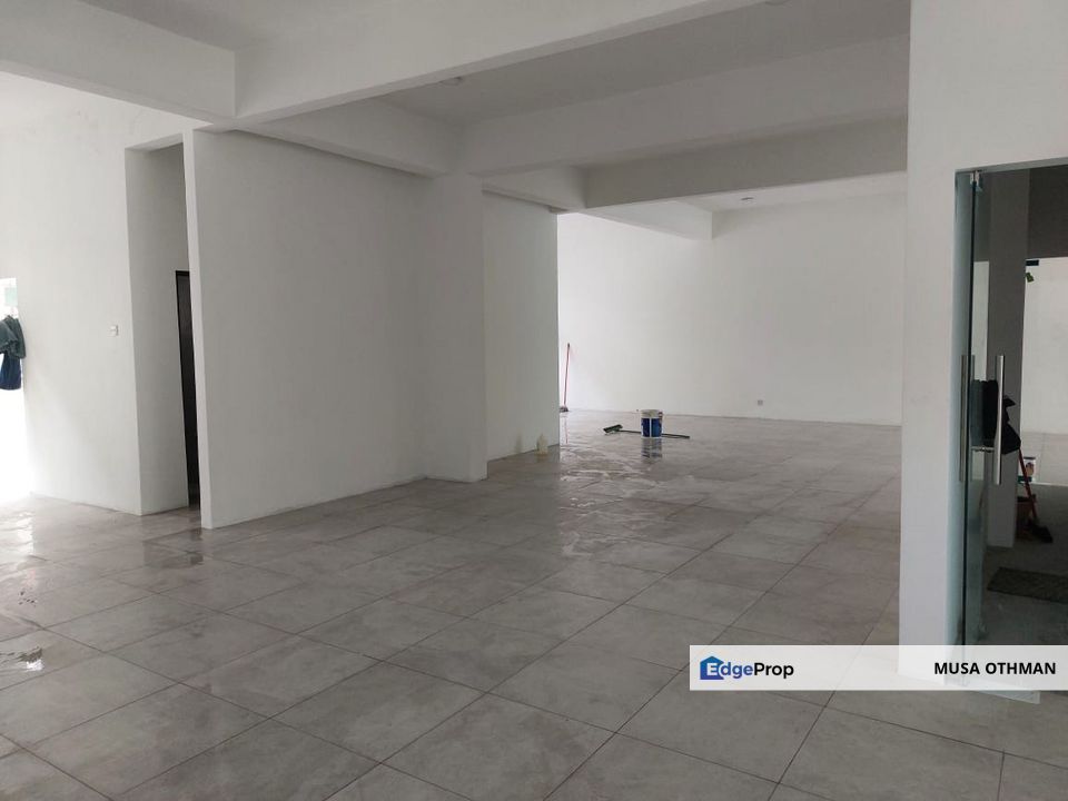 RENOVATED, Adjoining Ground floor Shop lot , Jalan Opera U2/D TTDI Jaya ...