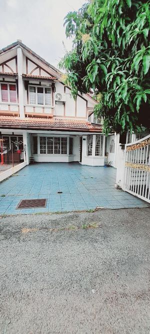 FREEHOLD Double Storey Terrace @ USJ 14 NEAR LRT for Sale @RM700,000 By ARIF SHAH | EdgeProp.my