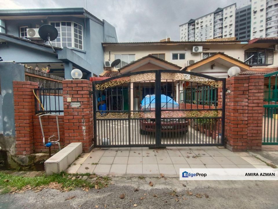 Renovated & Extended 2 Storey Taman Bukit Serdang for Sale @RM470,000 ...