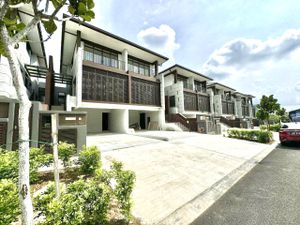 Well Maintained 3 Storey Terrace in The Mulia Residence Cyberjaya For ...