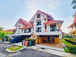 FREEHOLD RENOVATED 2.5 Storey Endlot Presint 18 Putrajaya for Sale ...
