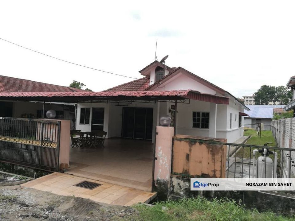 For Sale Renovated Single Storey Bungalow Kampung Melayu Subang for ...