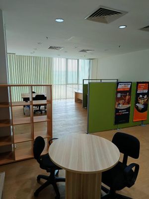 Southgate Commercial Freehold Office Lot New Renovated for SALE / Chan ...