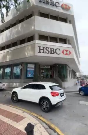 Old HSBC Shoplot Jalan Ipoh for Rental @RM75,000 By HAZIM ZACK ...