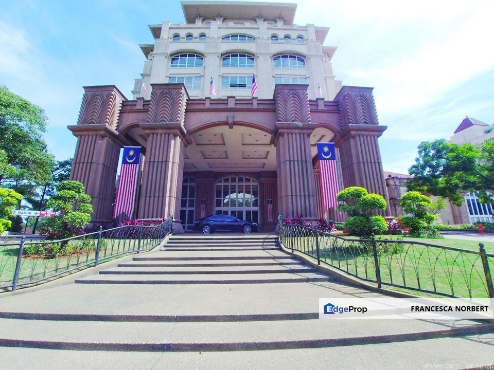 MEZZANINE FLOOR OFFICE BUILDING FOR RENT AT IOI SQUARE IOI RESORT CITY ...