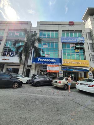 Puteri Central, Jalan Puteri 4/x Puteri Mart & LRT Frontage for Rental ...