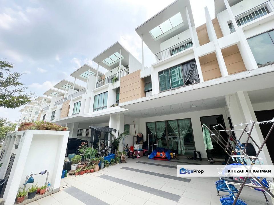 3 storey lake point Residence Cyberjaya for Sale @RM930,000 By ...