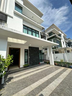 Taman Mutiara Mas @ Fully Renovated 3 Storey Cluster for Sale @RM1 ...