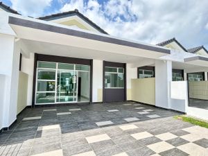 Iconia Garden Residence Single Storey Terrace House for Rental @RM2,200 ...