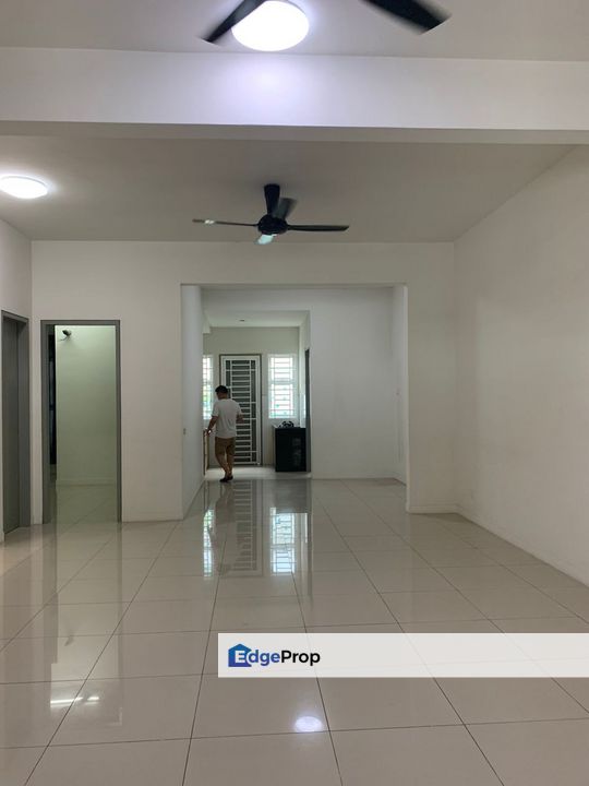 Partially Furnished Chimes Rimbayu 24x75 2 Storey Gated Guarded for ...