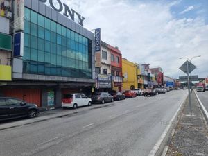 Facing Main Road Persiaran Raja Muda Musa Ground Floor Shop Port Klang ...