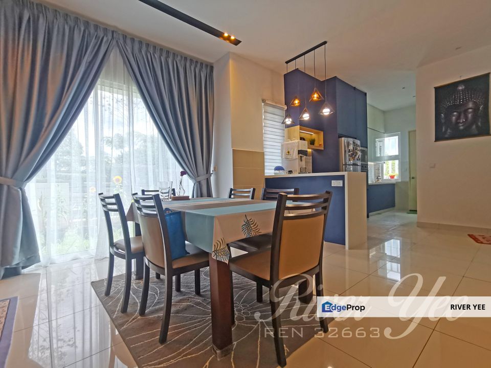 Tiara South 3 Storey Endlot Unit 22x75 + 12 ft Extra Land 3 Rooms for ...