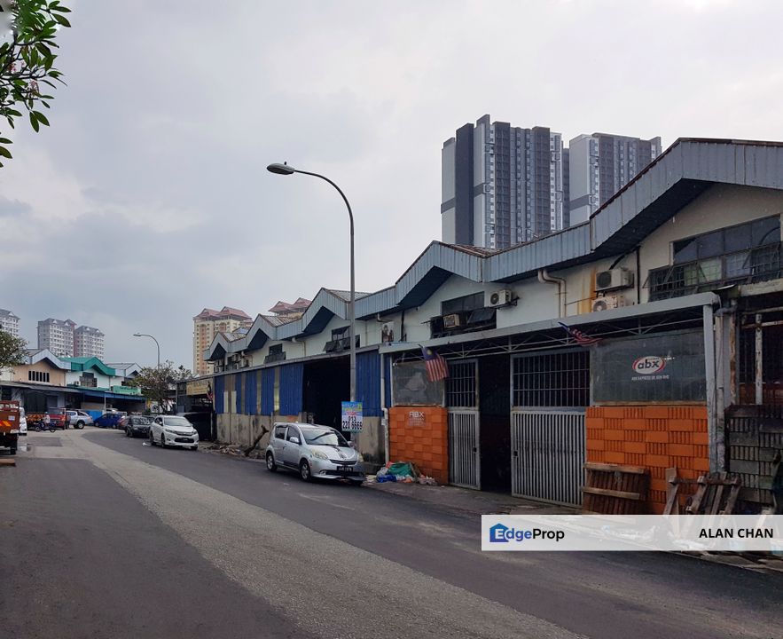 Desa Tun Razak, Taman Connaught, Cheras, Endlot 2 Storey Factory For ...