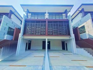 3 Storey Terrace House Phase 1 The Mulia Residences Cyberjaya for Sale ...