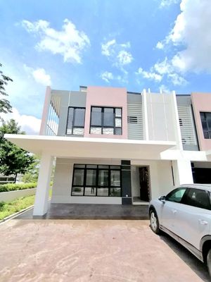 End Lot (Type Begonia) Double Storey Terrace Maple Residence Cyberjaya ...