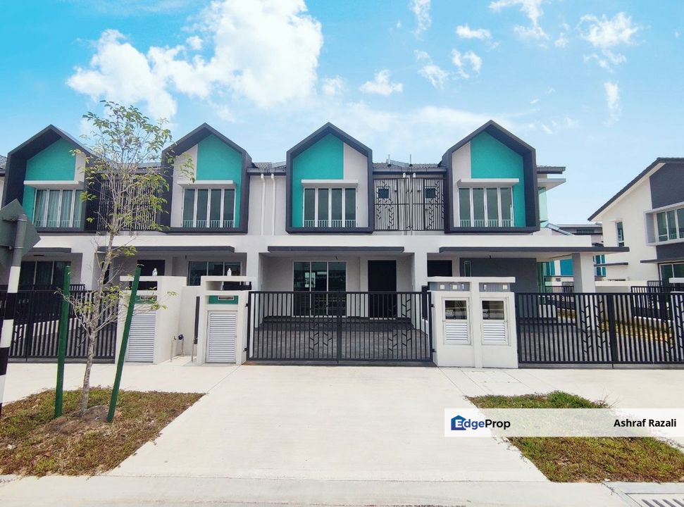 Double Storey Terrace Ariya Serenia Kota Warisan for Sale @RM610,000 By Ashraf Razali | EdgeProp.my