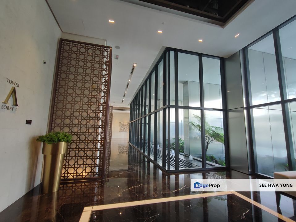 The Astaka @ 1 Bukit Senyum Tower A High Floor with Singapore & Nice ...