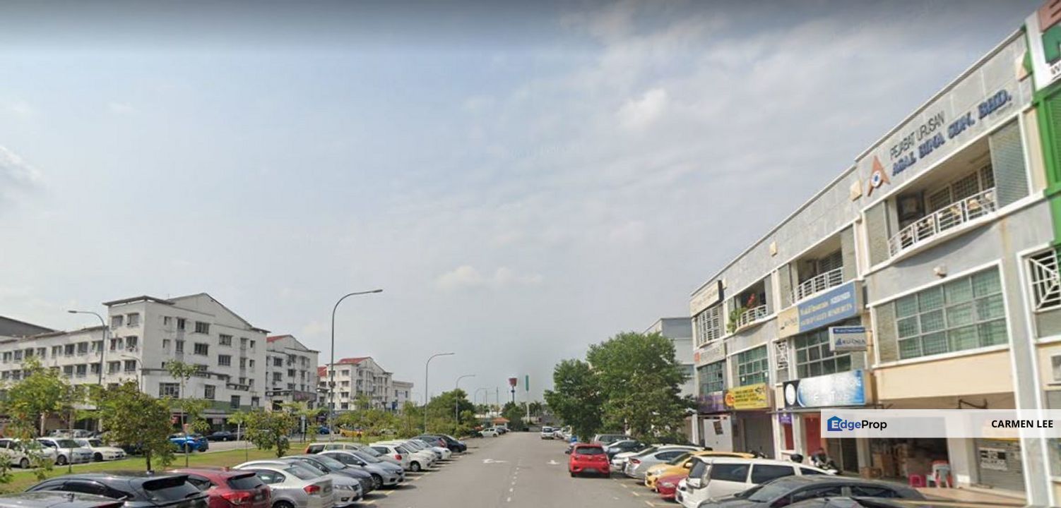 4 Reasons To Consider This 3 Storey Terrace Shoplot In Seksyen 15 Shah ...