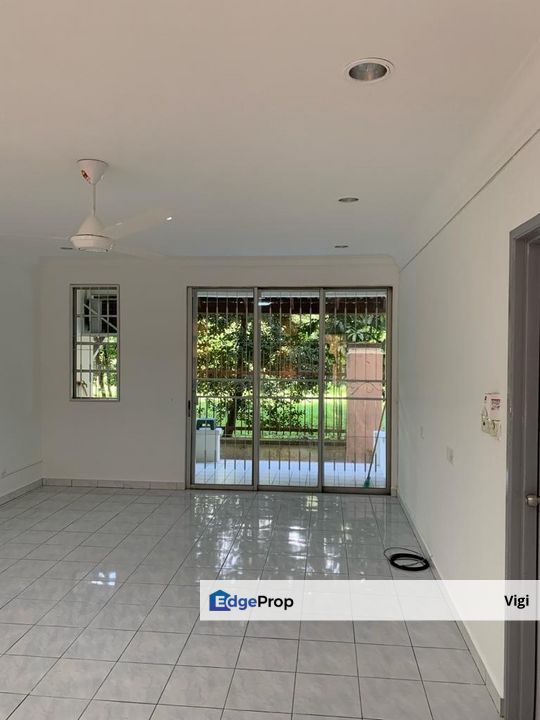 Vista Tasik 5 Storey Condo With Lift, Bandar Sri Permaisuri for Rental ...