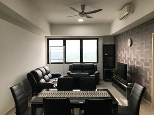 Luxurious fully renovated condo at Encorp Strand Residences Kota ...