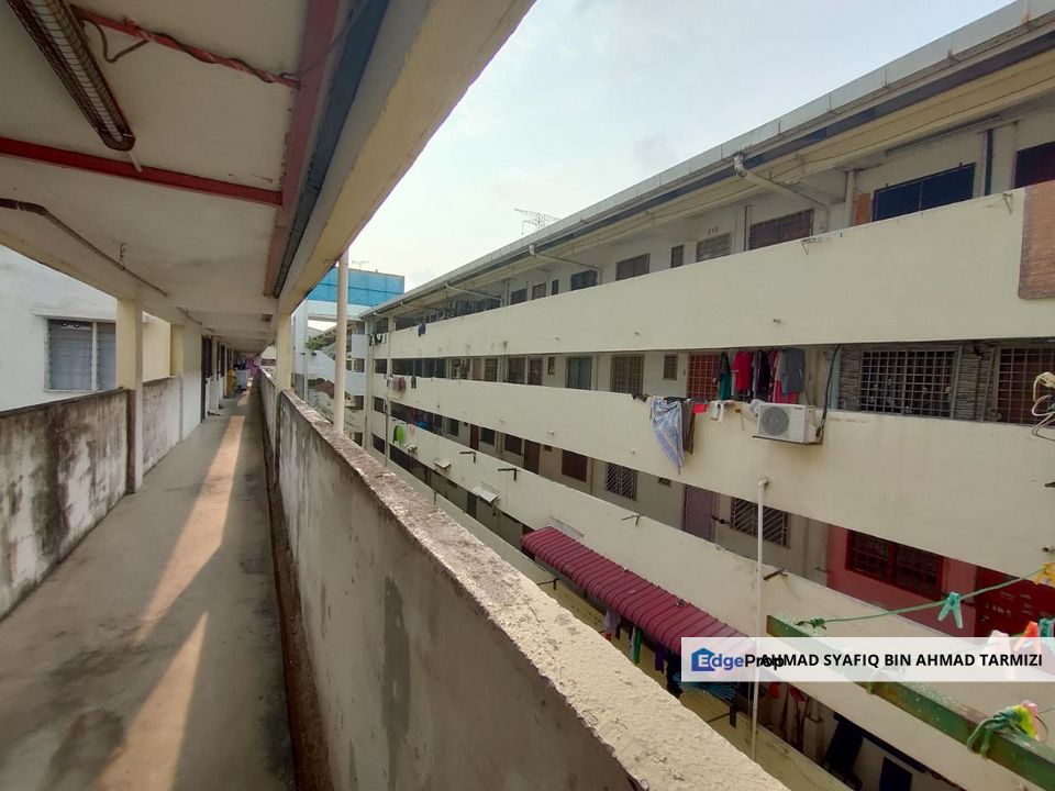 LOW COST Flat PKNS Seksyen 20 Shah Alam for Sale @RM132,000 By AHMAD ...