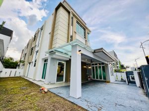 Renovated 3 Storey Semi Detached Taman Ramal Villa Bandar Baru Bangi for Sale @RM1,850,000 By ...