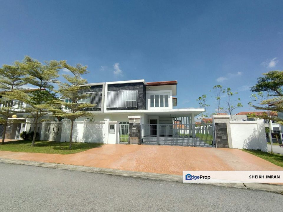 2 Storey END LOT Semi-D at Temasya Cinta, Glenmarie for Sale @RM3 ...