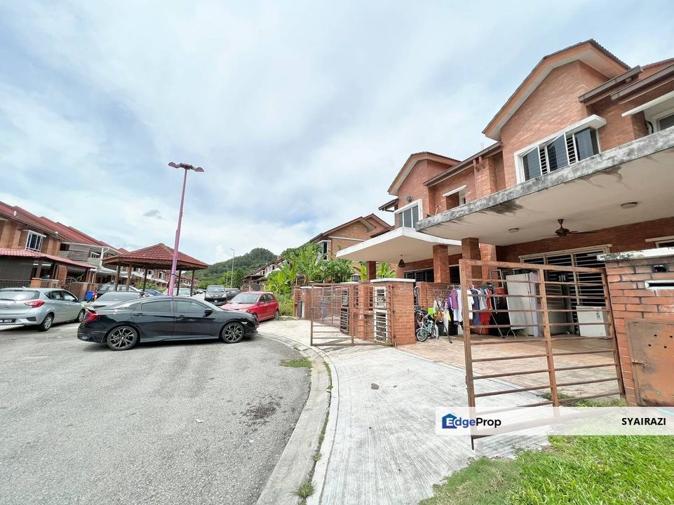 DOUBLE STOREY INTERMEDIATE HOUSE TAMAN ALAM BUDIMAN (SEKSYEN U10), SHAH ...