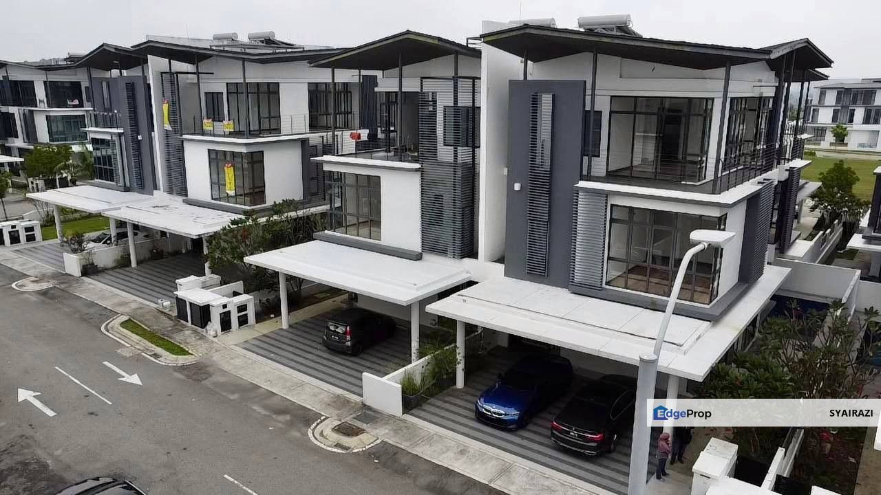 CHEAPEST 3 Storey Semi Detached Augusta Residence, Presint 12 ...