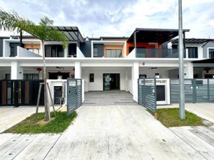 NEW RENOVATED Double Storey Terrace Robin @ Bandar Rimbayu, Telok ...