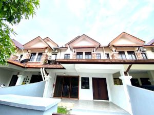 2sty Bandar Nusaputra Puchong Gated Guard,Rumah Cantik,Kitchen Cabinet ...