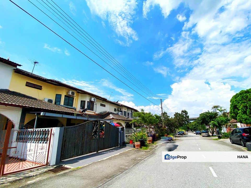 WTS *** 2 min to LRT Usj Double Storey USJ 6, Subang Jaya for Sale @RM750,000 By HANA | EdgeProp.my