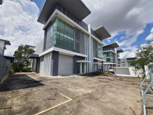 Cluster Factory with 2 Storey Factory Pasir Gudang for Sale @RM1 ...