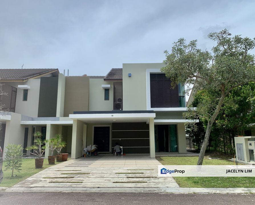 2 Storey Semi-Detached House at East Ledang For Sale for Sale @RM1 ...