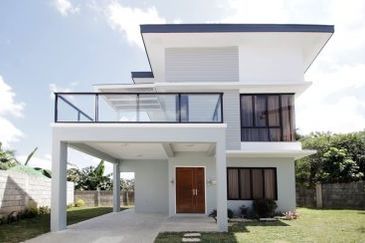 Public Bank founder Teh Hong Piow passes away, aged 92 | EdgeProp.my