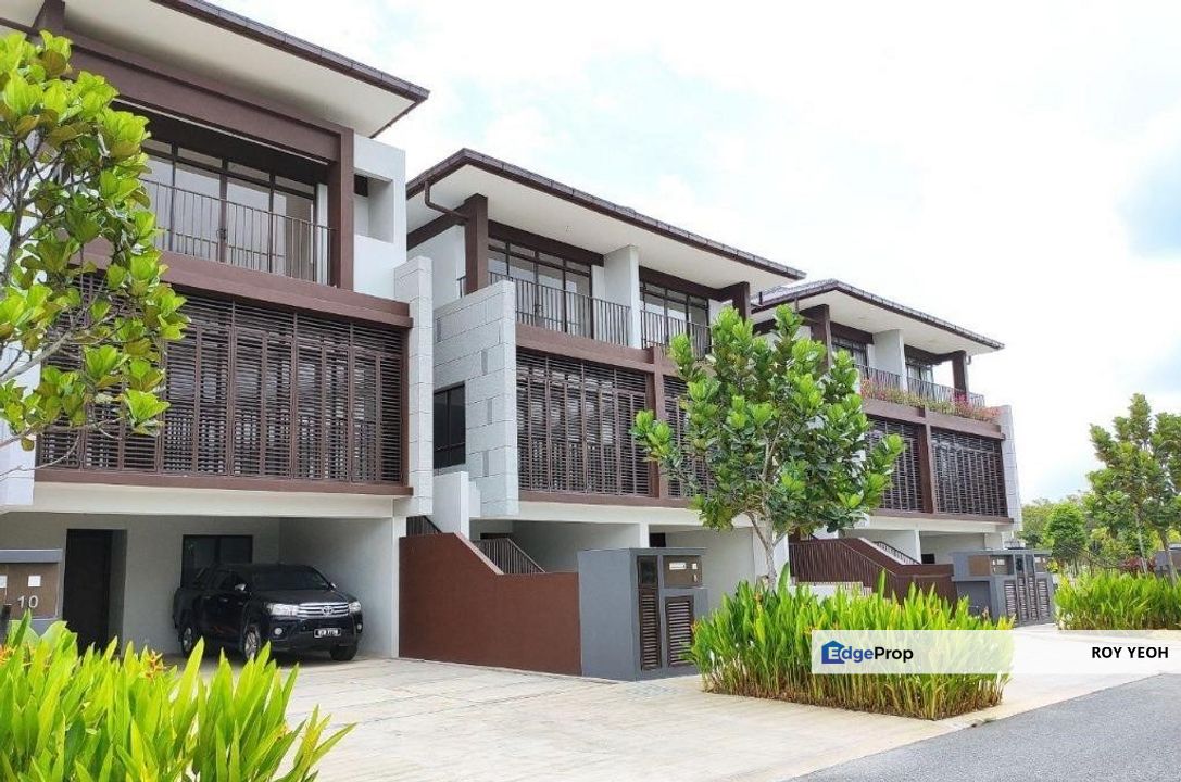 3 storey end lot for rent,Partially furnished,The Mulia Residences ...