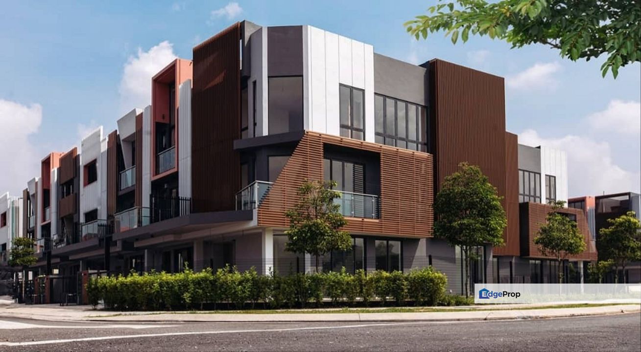 Taman Puchong Legenda, Puchong, 3 storey link house corner lot for Sale ...