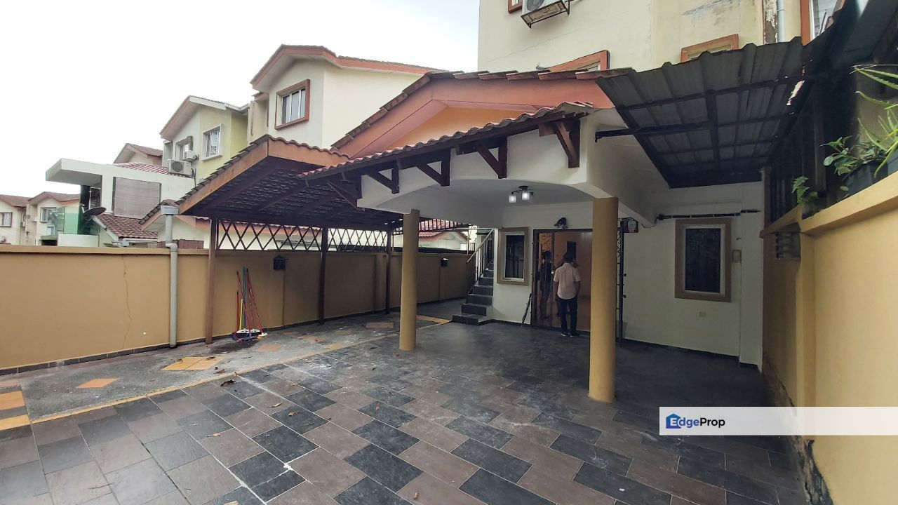 3 Storey End Unit Rumah Teres Taman Bukit Permata Batu Caves Facing ...