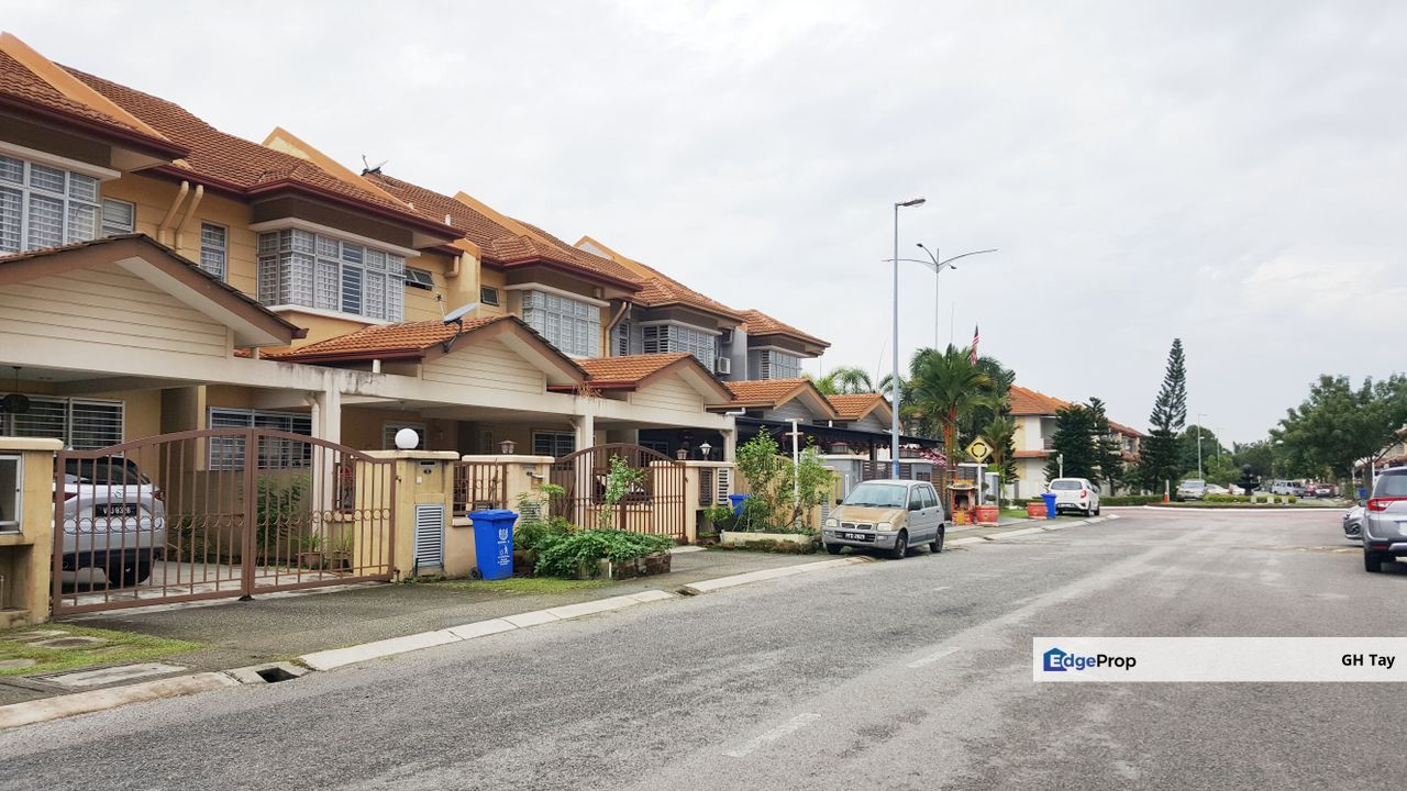 2 Storey House Partly Furnished Indah Elite Kota Kemuning Utama for ...