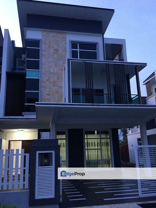 Nice Fully Furnish 3 Storey Semi D@Klebang Utama near Klebang Beach ...